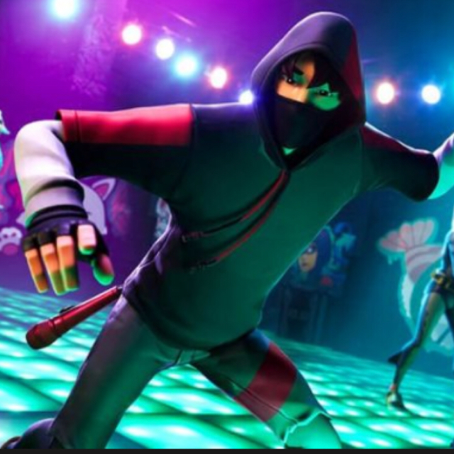 Bundle | IKONIK + EMOTE - Game Items - Gameflip